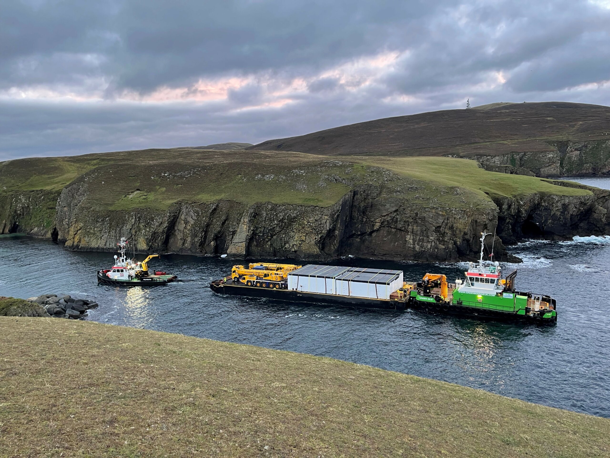 First modules arrive on Fair Isle for observatory rebuild - BirdGuides