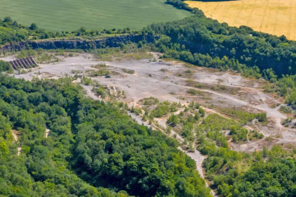 Reopened quarry to "boost biodiversity" - BirdGuides