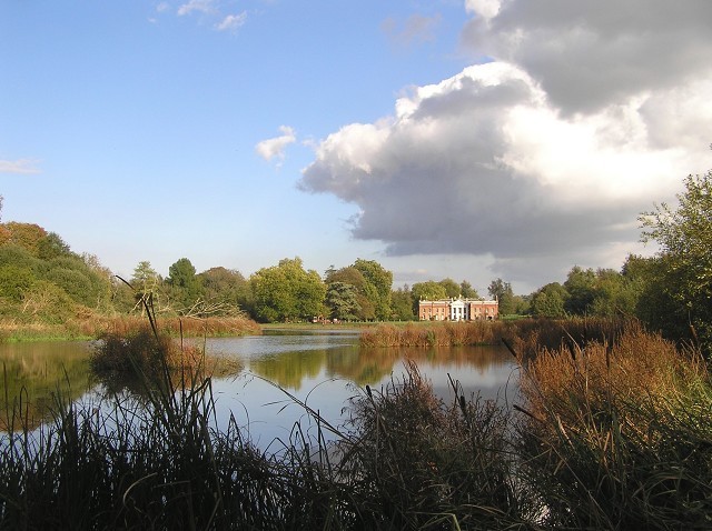 Avington Birdwatching Site - BirdGuides