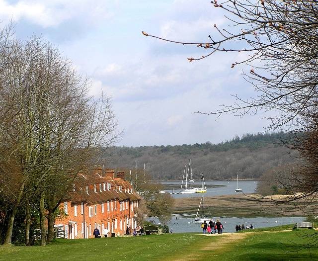 Beaulieu River Estuary Birdwatching Site - BirdGuides