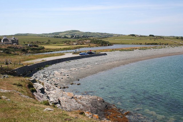 Cemlyn Bay Birdwatching Site - BirdGuides